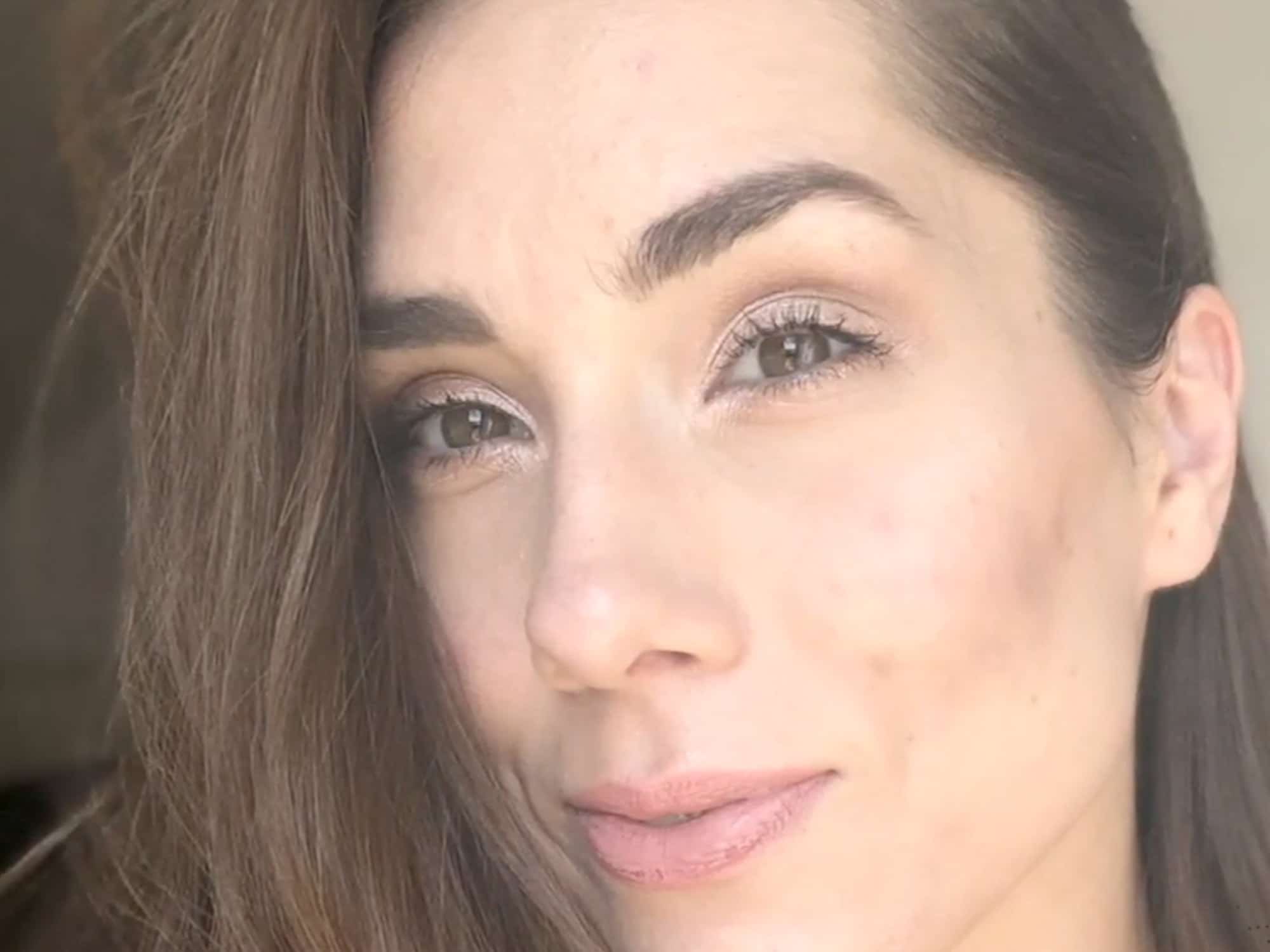 Anti-acne look | BRONX COLORS